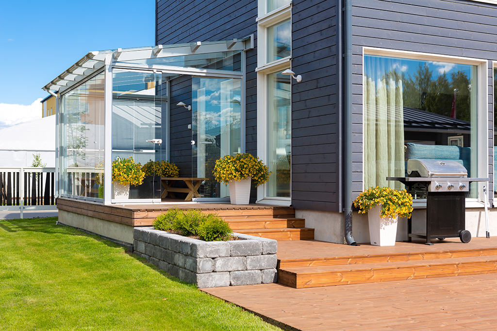 Lasitettu terassi on tyylikäs osa talon julkisivua - Etuovi.com Ideat ...